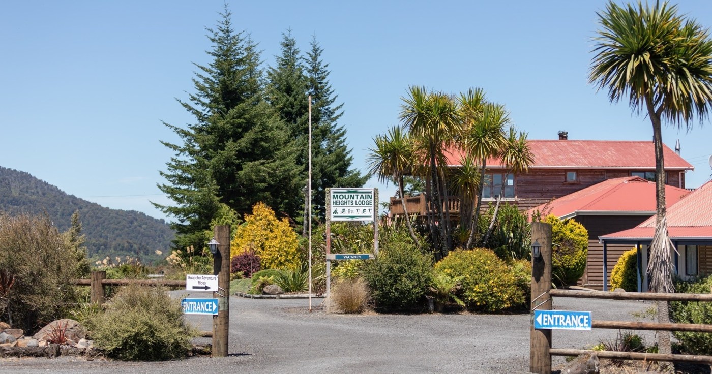 Mountain Heights Lodge Shuttle | National Park Shuttles